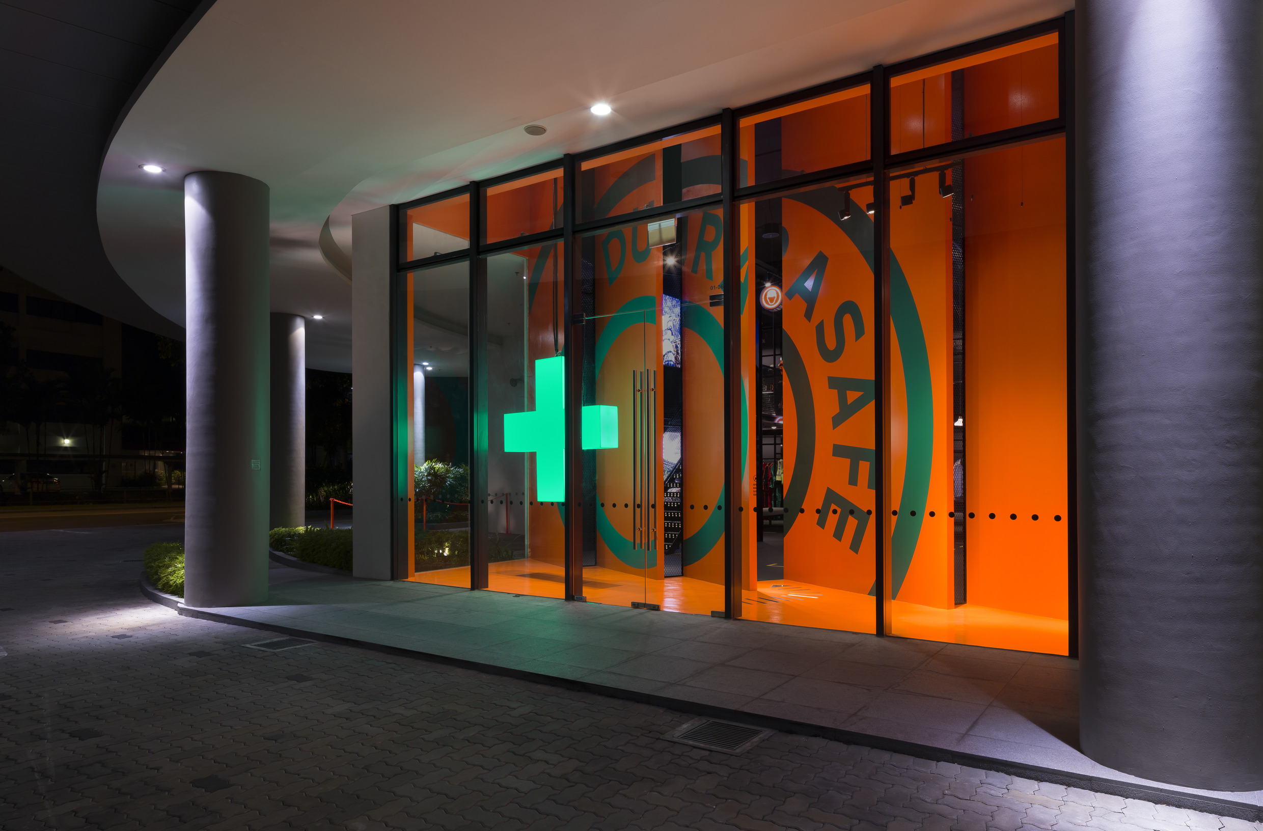 LSN : News : Work fare: Safety wear brand opens new store