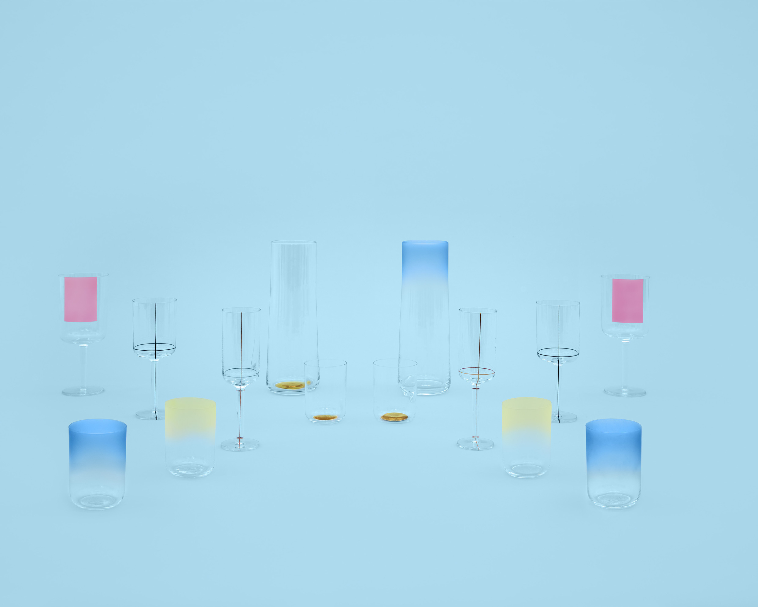 LSN : News : Fade to glass: Collection mirrors digital designs