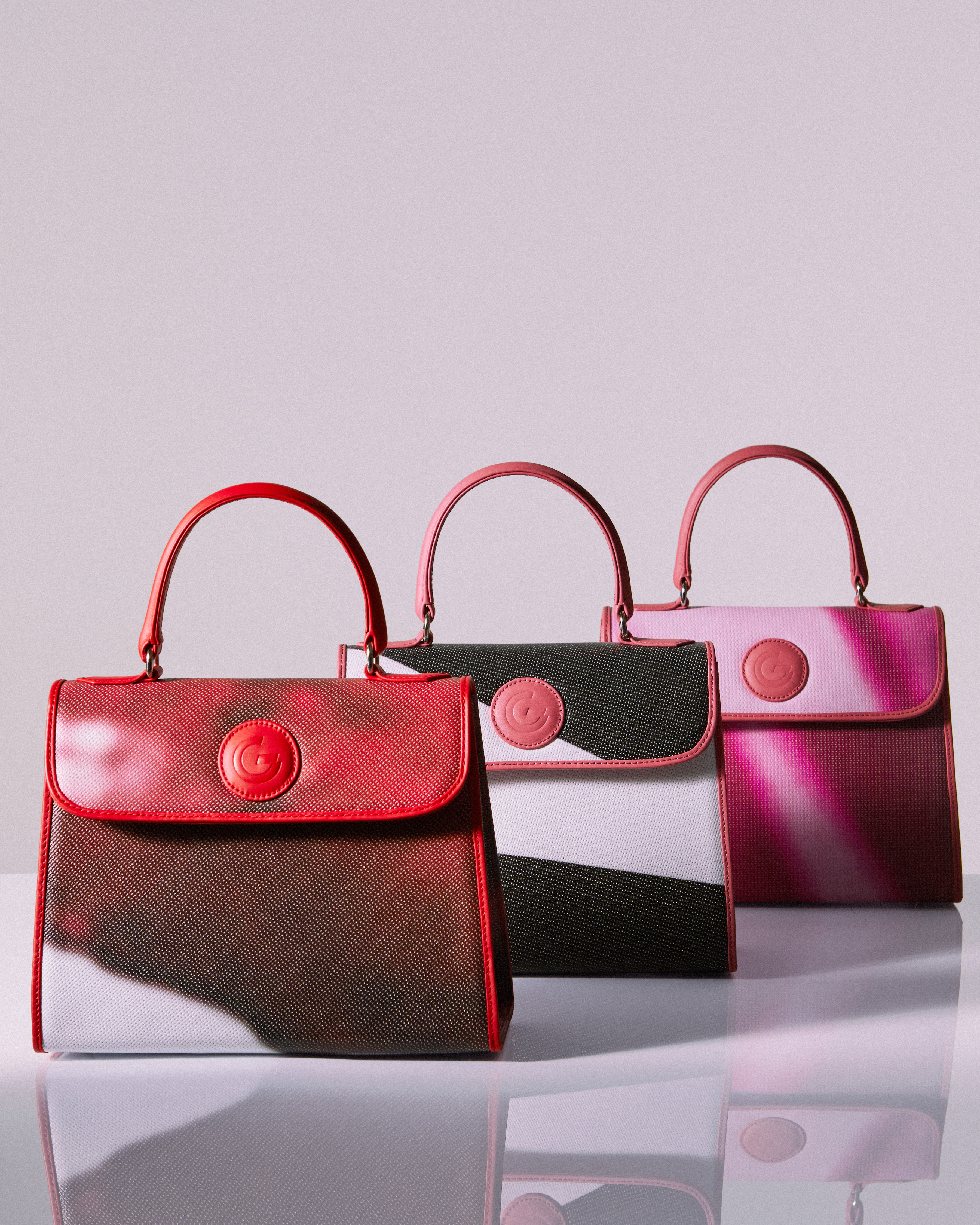 LSN : News : Netflix Spain turns promotional vinyl billboard into free ...