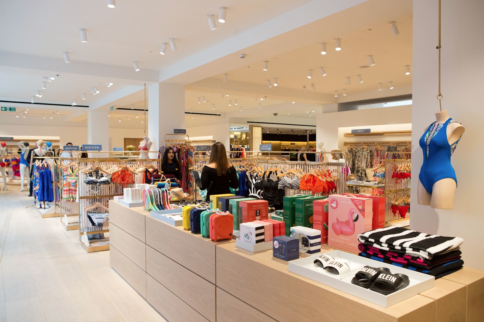 LSN : News : Holistic retail